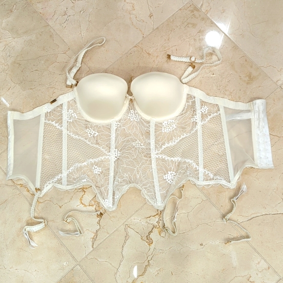 Chantelle | Intimates & Sleepwear | Chantelle Beautiful White Champagne ...